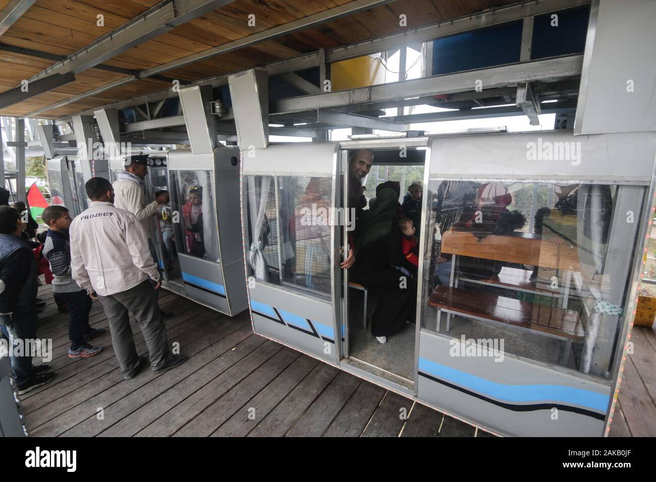 Khan Younis, The Gaza Strip, Palestine. 7th Jan, 2020. Palestinans ride ...