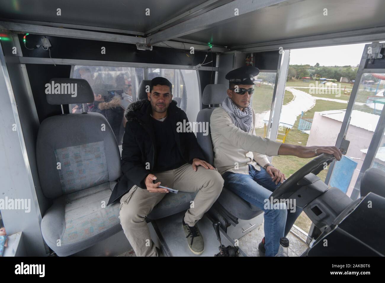 Khan Younis, The Gaza Strip, Palestine. 7th Jan, 2020. Palestinans ride ...