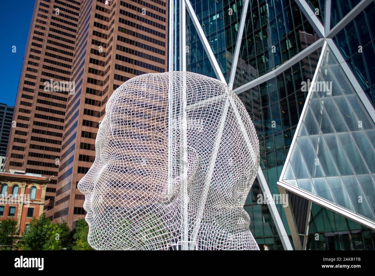 Steel tower in front of blue sky hi-res stock photography and images ...