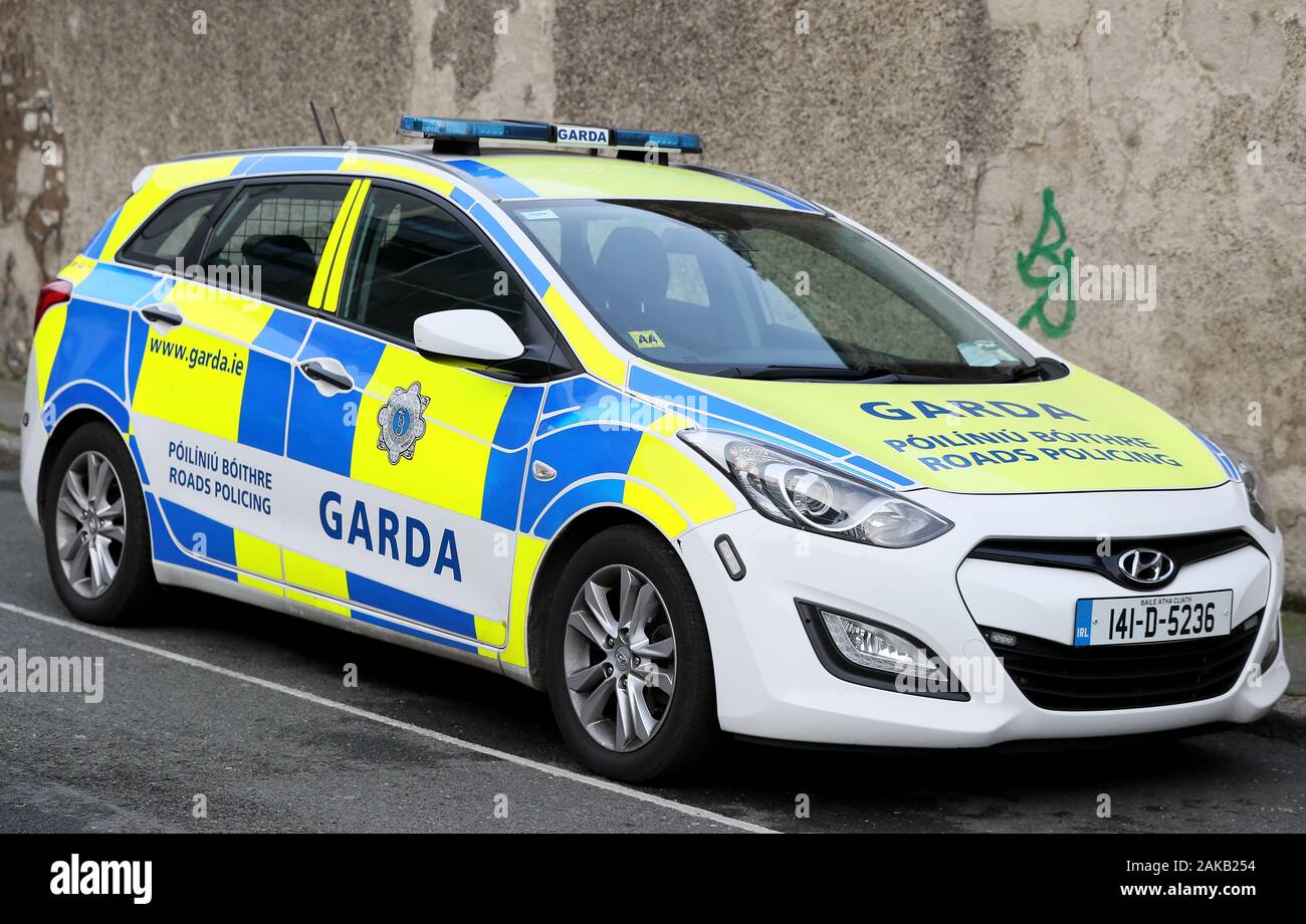 Garda vehicle in dublin hi-res stock photography and images - Alamy