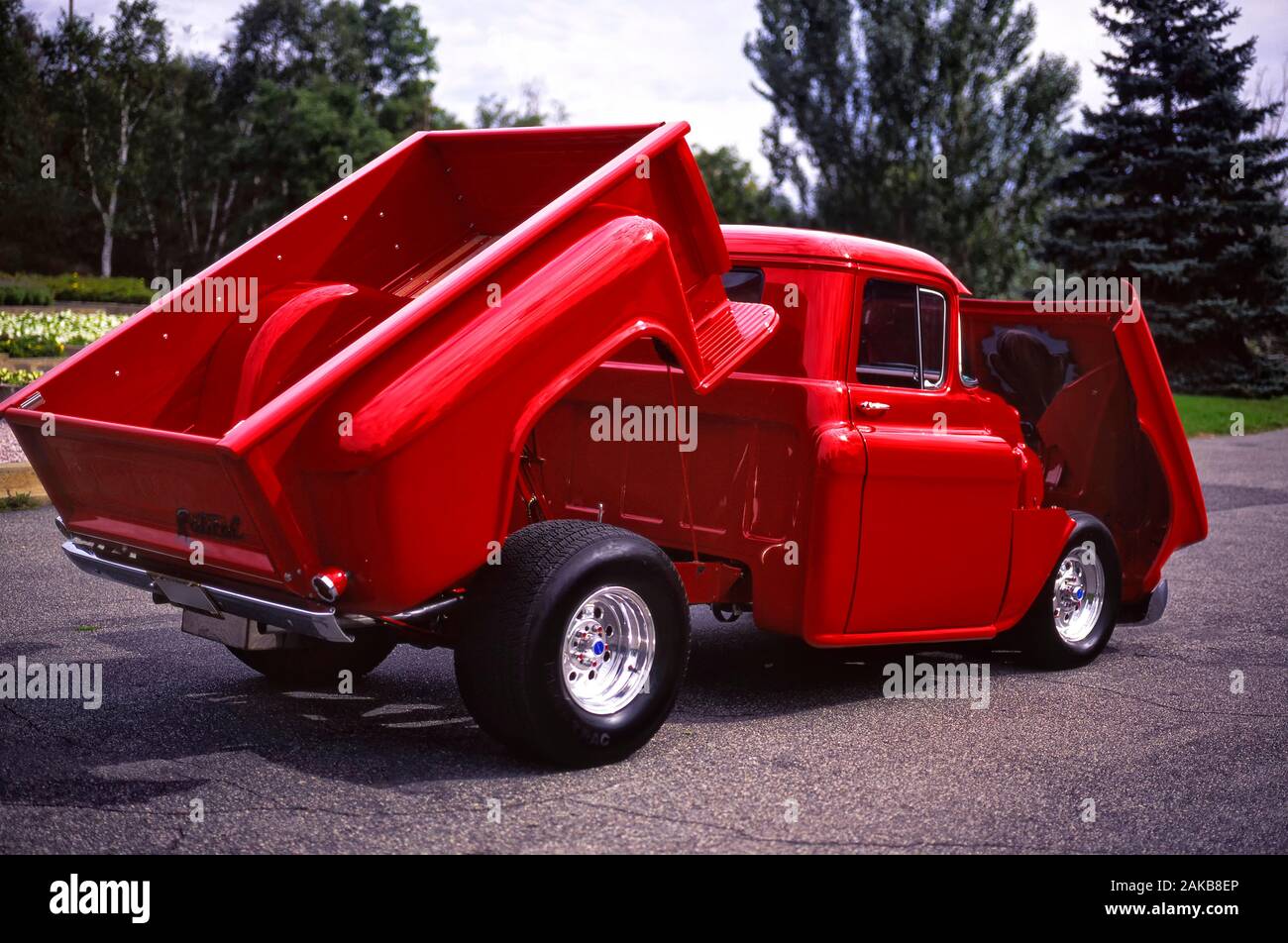 Custom pickup truck restoration hi-res stock photography and images - Alamy