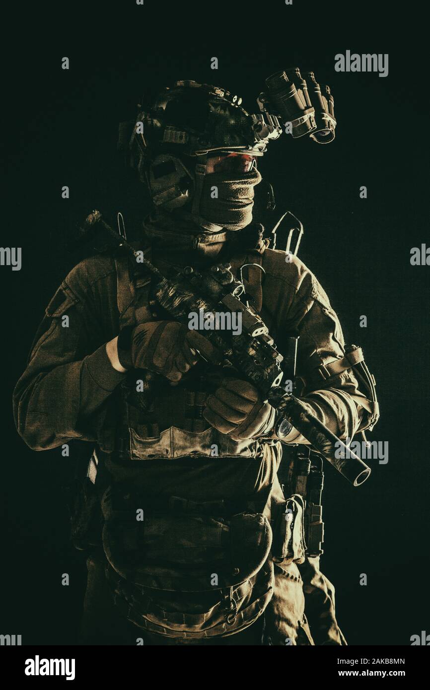 Portrait of elite commando fighter in darkness Stock Photo - Alamy
