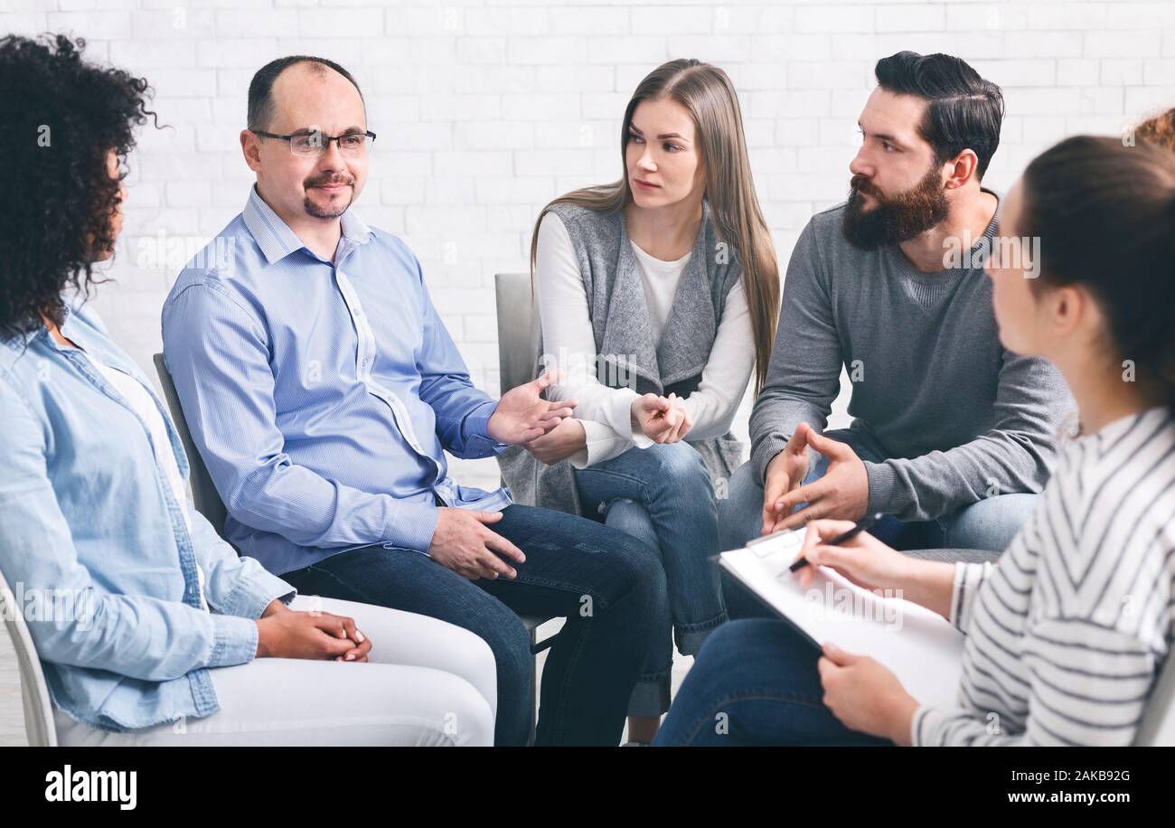 People grouped on hi-res stock photography and images - Alamy