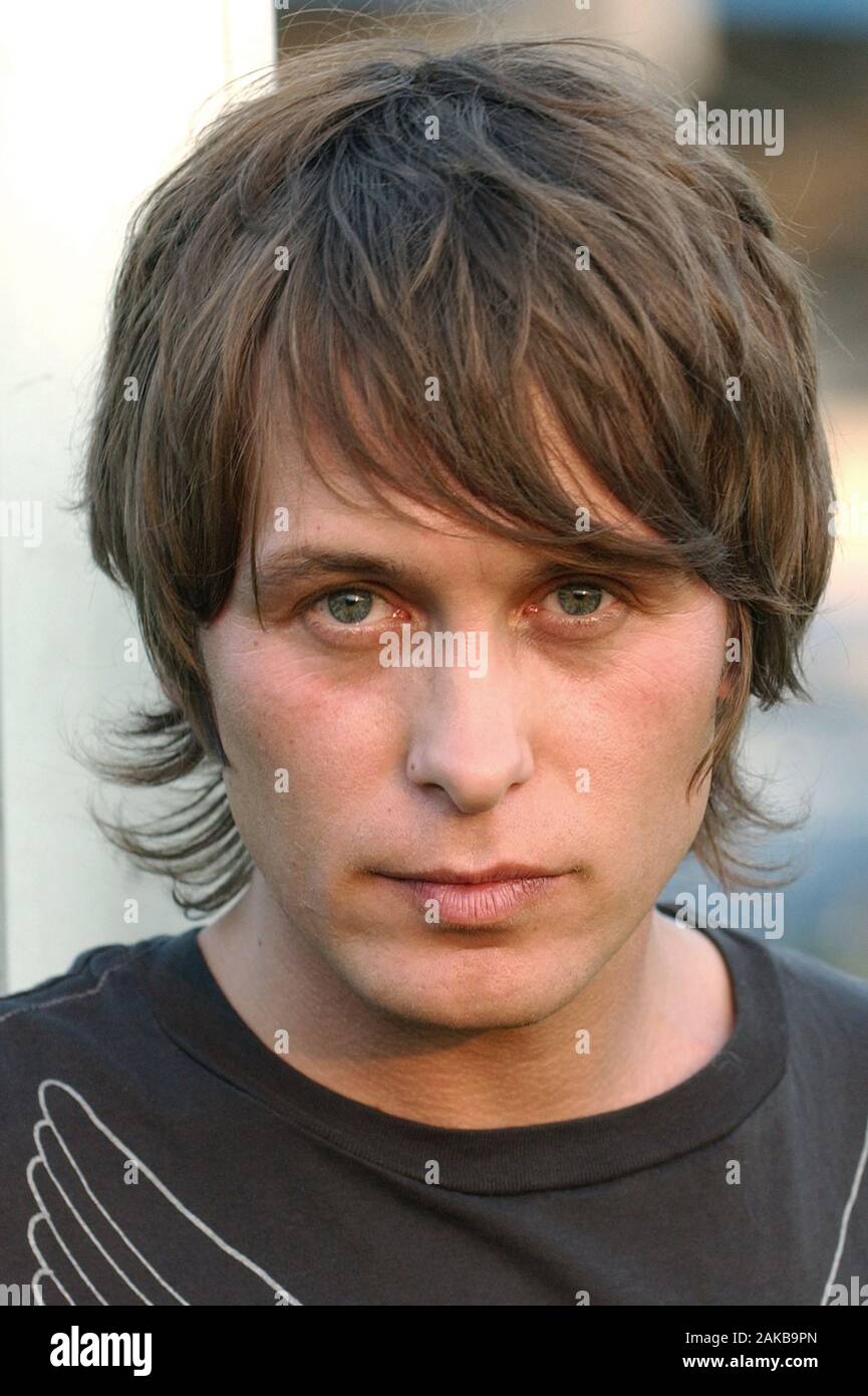 Mark owen 1993 hi-res stock photography and images - Alamy