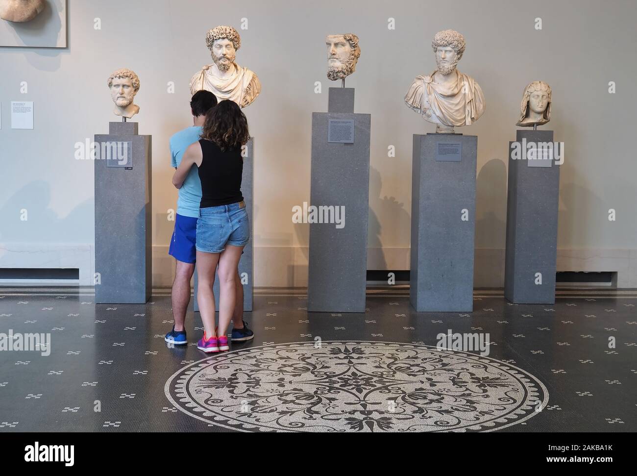 Inside the metropolitan museum of art hi-res stock photography and ...