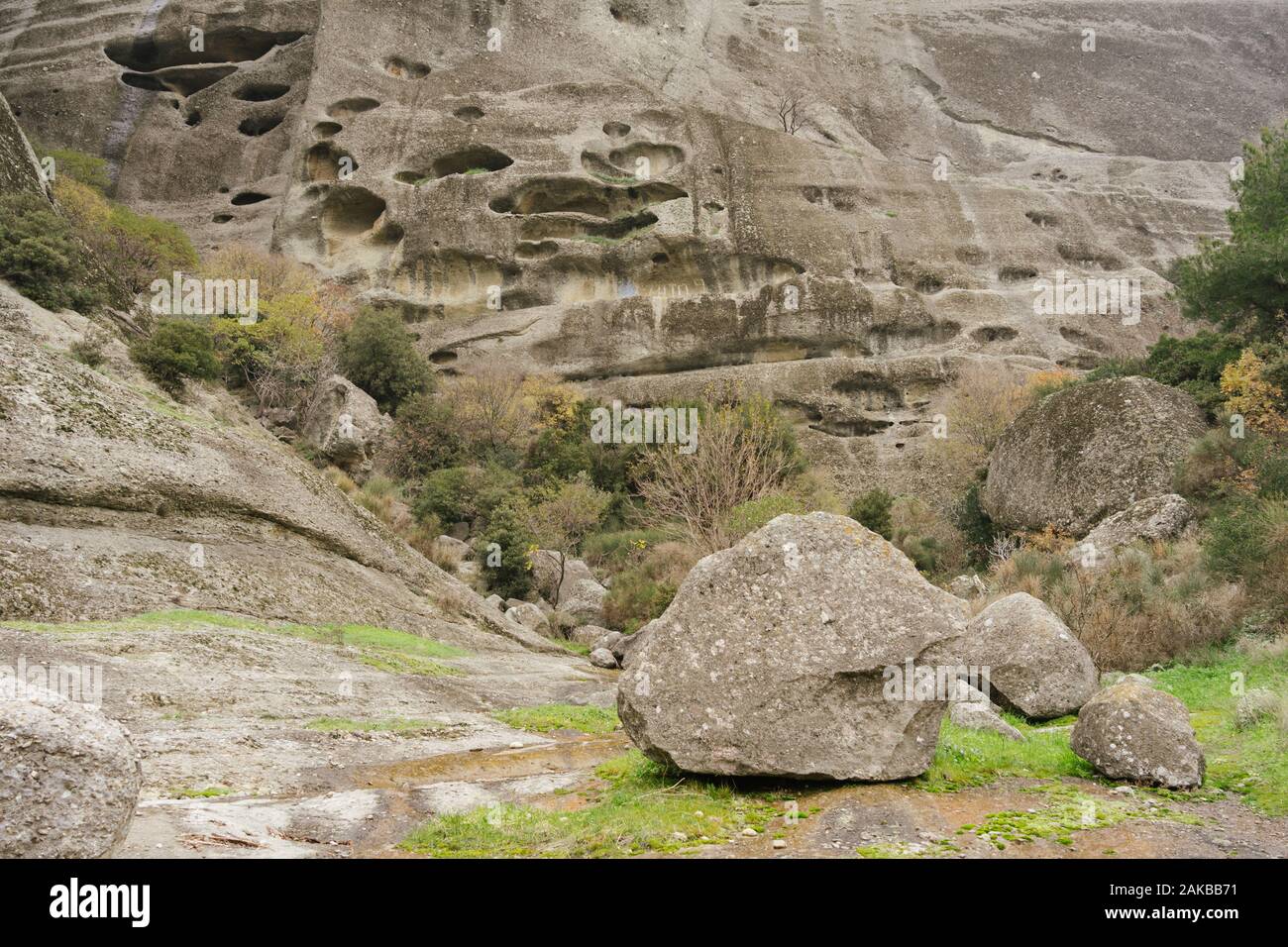 Cave house hi hi-res stock photography and images - Alamy