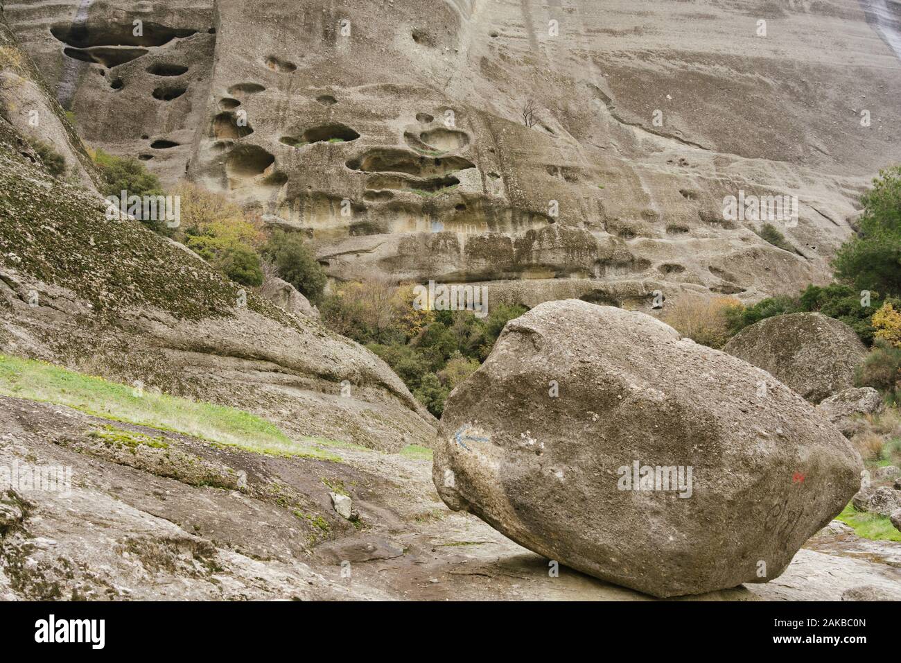 Cave house hi hi-res stock photography and images - Alamy