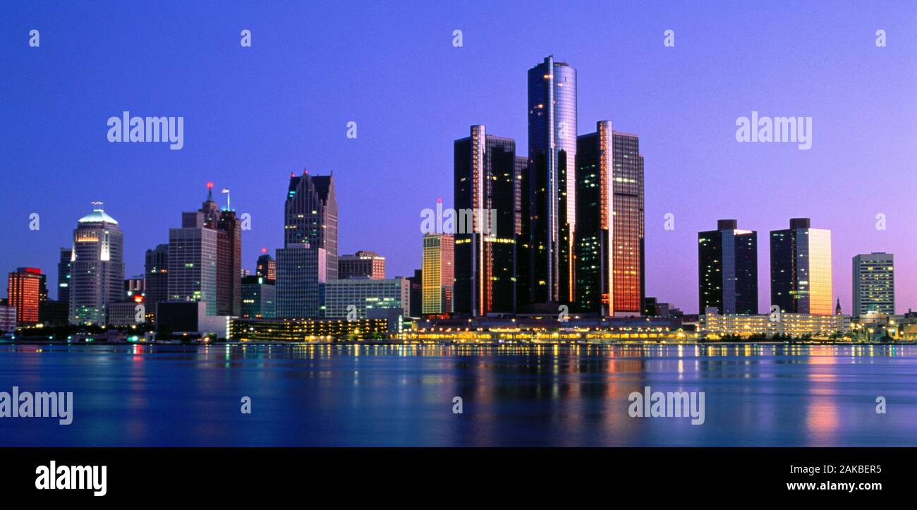 Detroit city landscape hi-res stock photography and images - Alamy