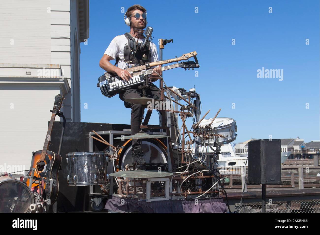 Lone sound ranger hi-res stock photography and images - Alamy