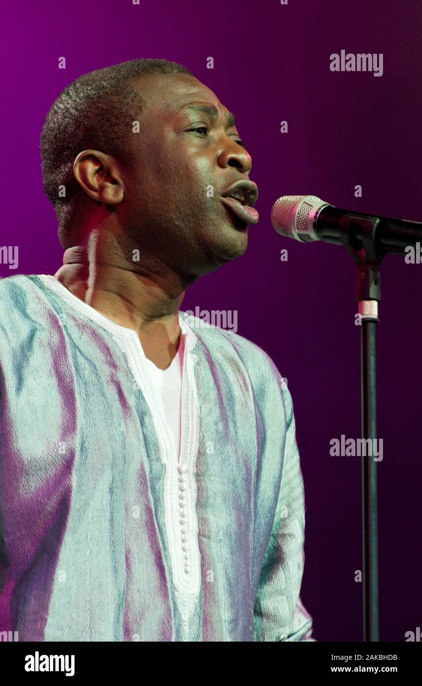 Youssou ndour hi-res stock photography and images - Alamy
