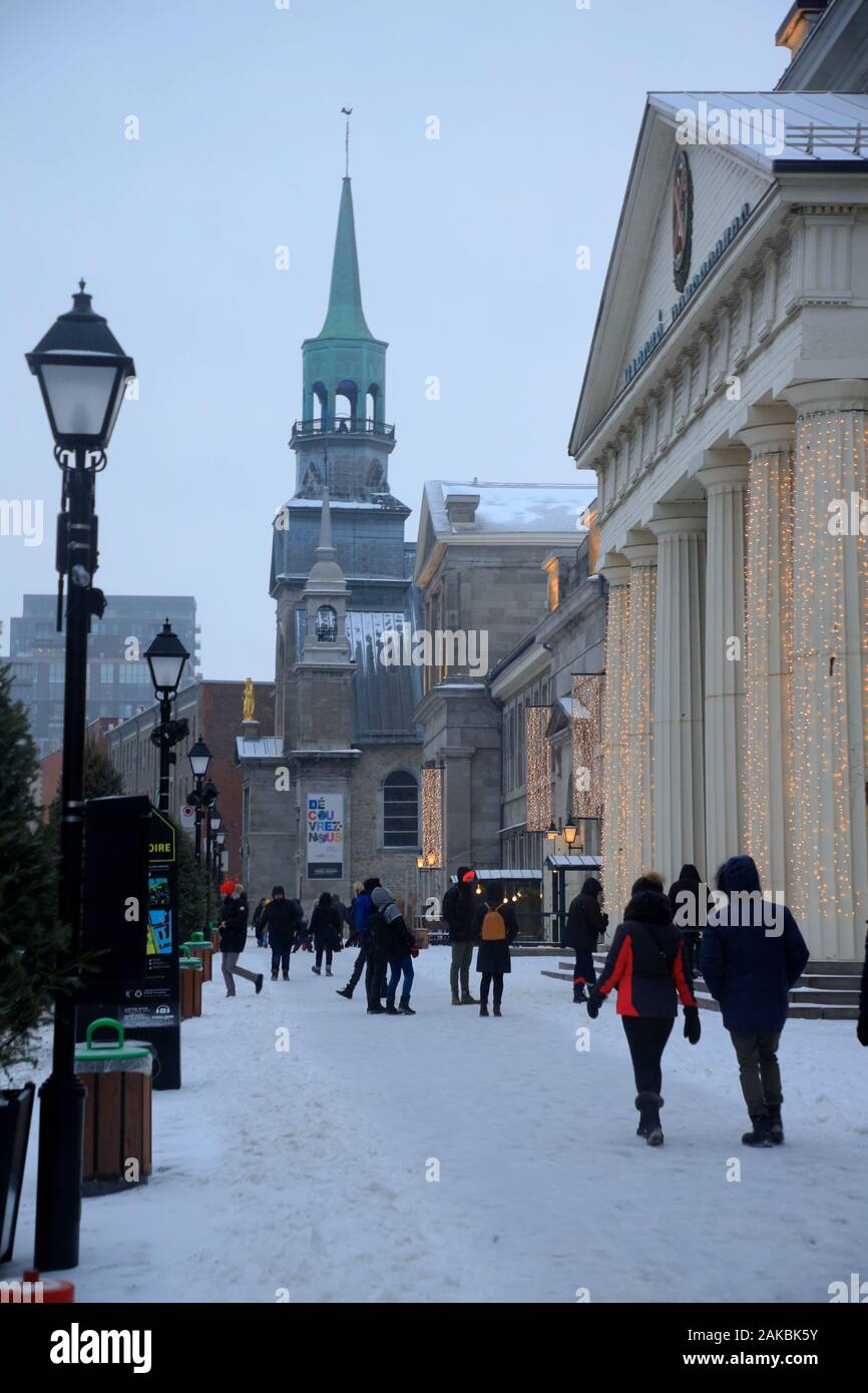 Bonsecours Market in rue Saint-Paul Est with Notre-Dame-de-Bon-Secours ...