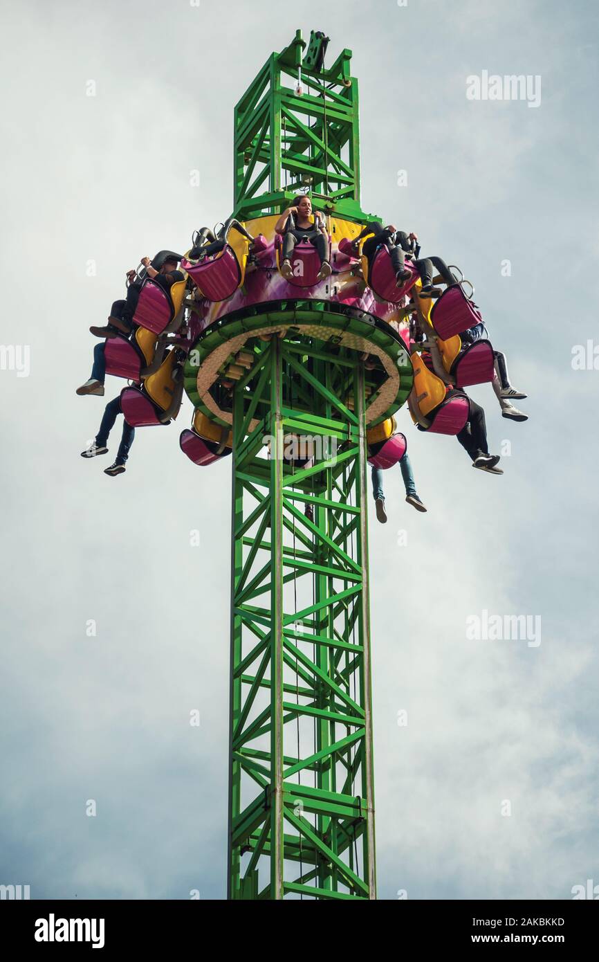 People having fun on a riding in the Alpen Turbo Drop at the Alpen ...