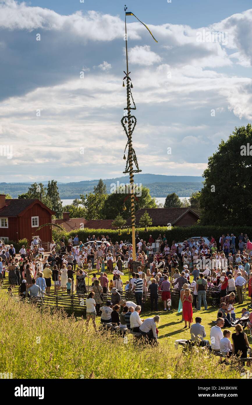 Dalarna Maypole High Resolution Stock Photography and Images - Alamy