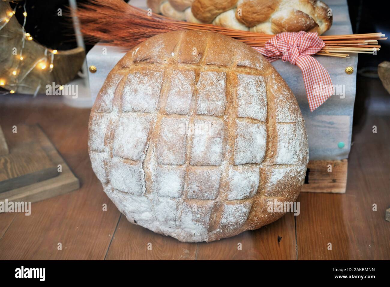 crunchy and delicious loaf o bread in bakery window Stock Photo - Alamy