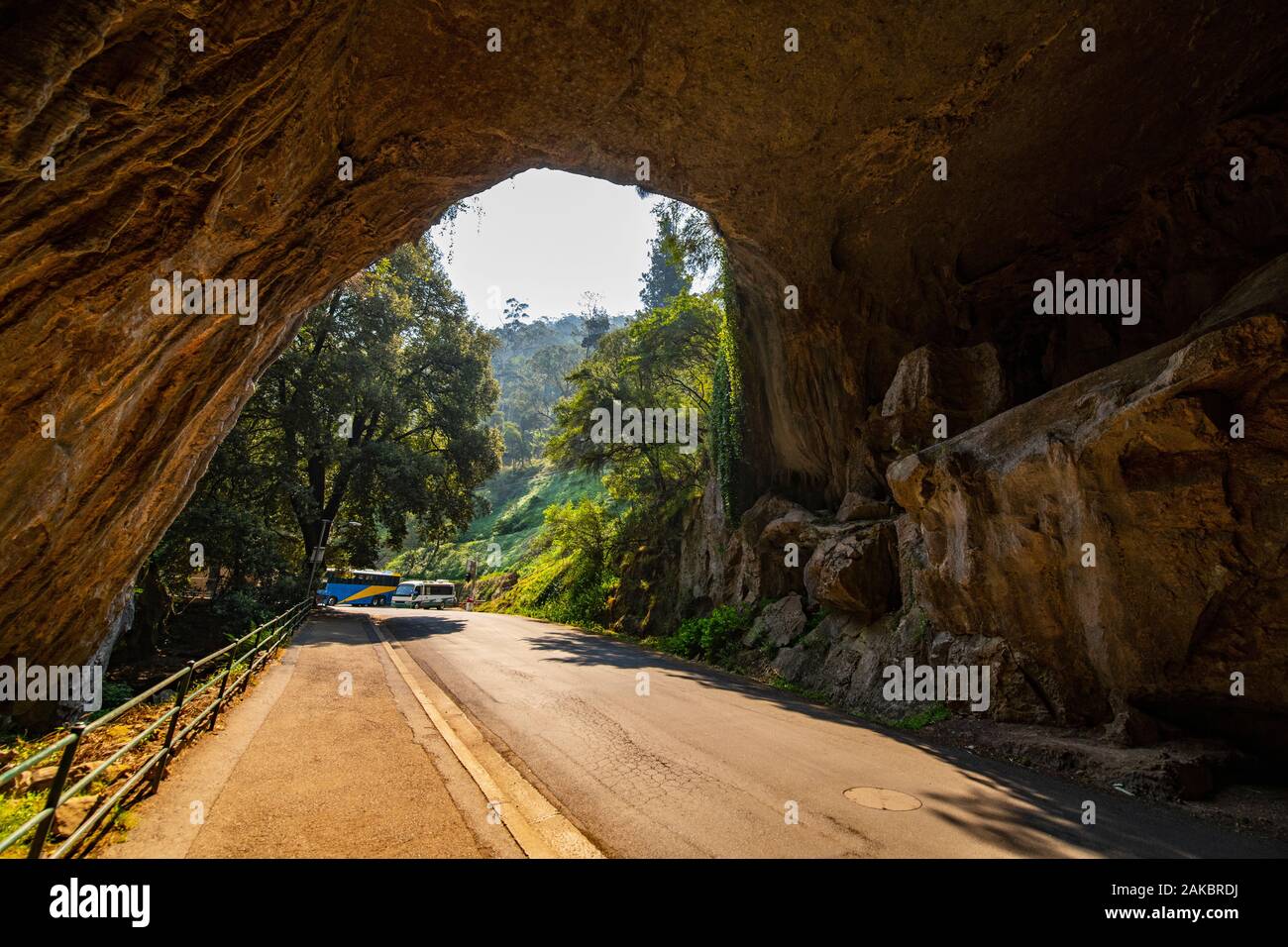 Jenolan caves road hi-res stock photography and images - Alamy
