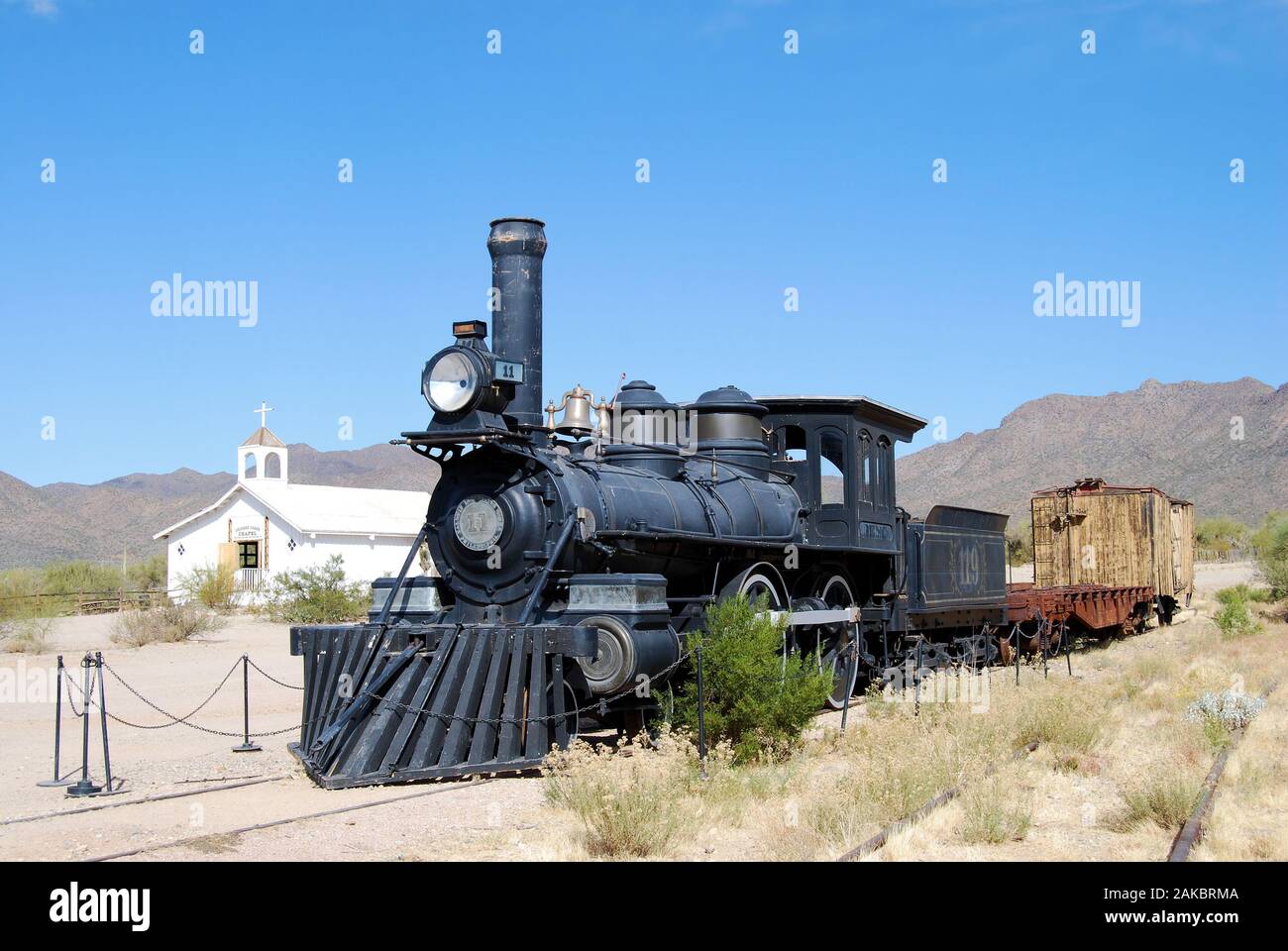 Old steam train in the Arizona desert Stock Photo - Alamy