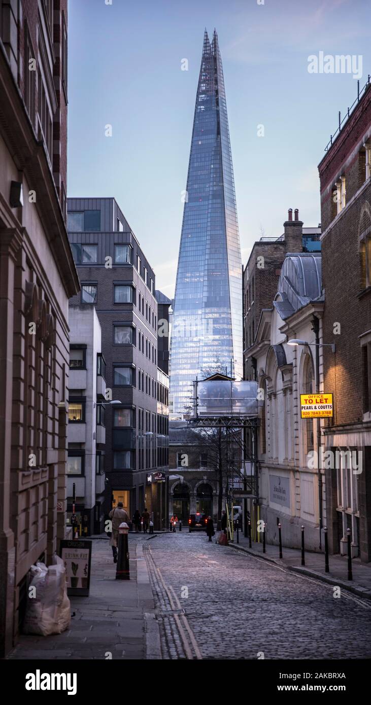 London streets hi-res stock photography and images - Alamy