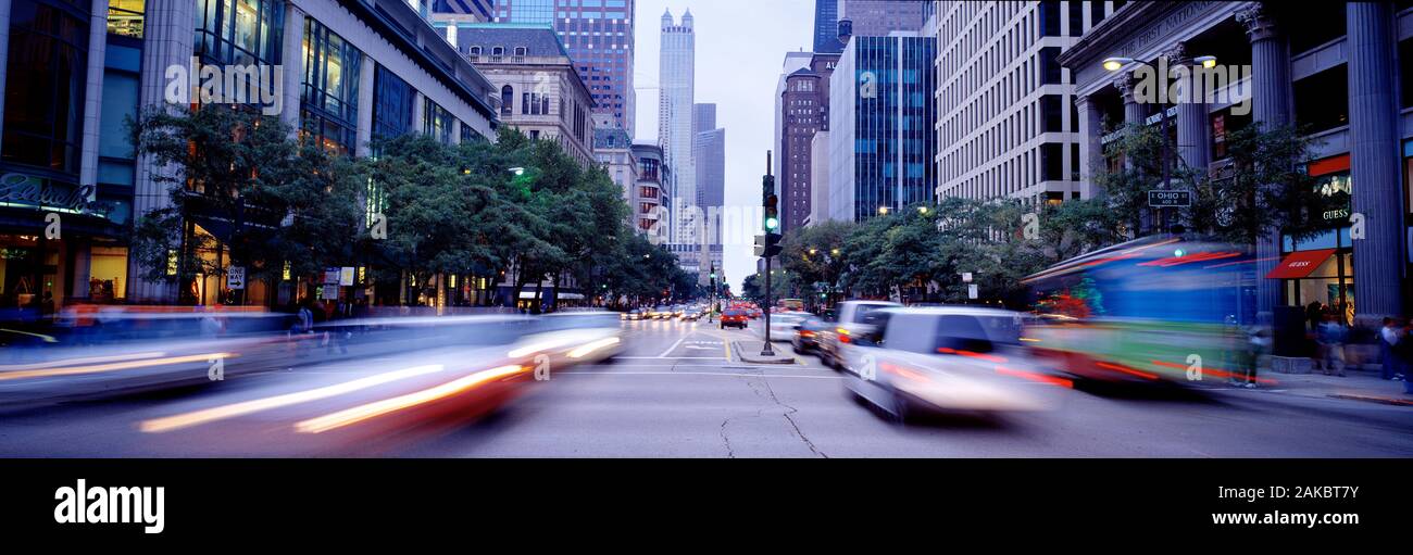 Chicago traffic rush hour hi-res stock photography and images - Alamy