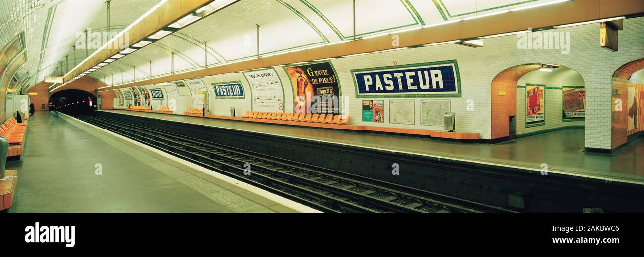 View of metro station, Paris, France Stock Photo - Alamy