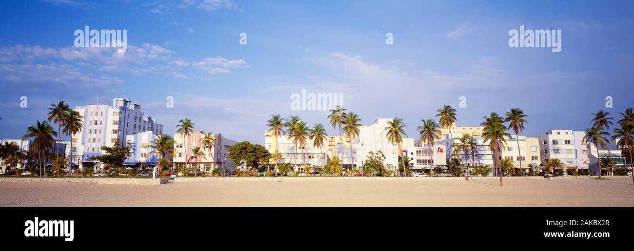 Building buildings florida hi-res stock photography and images - Alamy