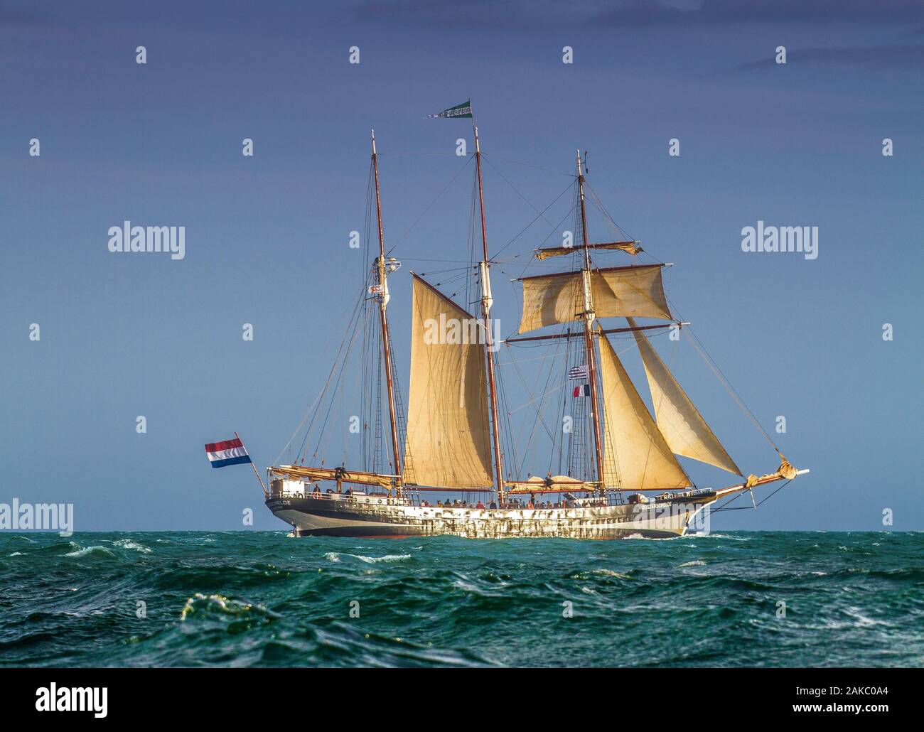 France, Morbihan, Gulf of Morbihan, Arzon, Oosterschelde, schooner with ...