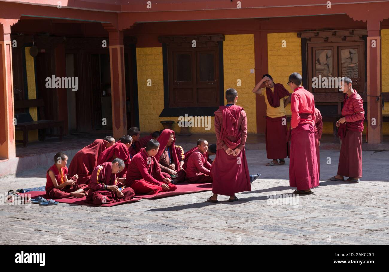 Tibetan nepali school hi-res stock photography and images - Alamy