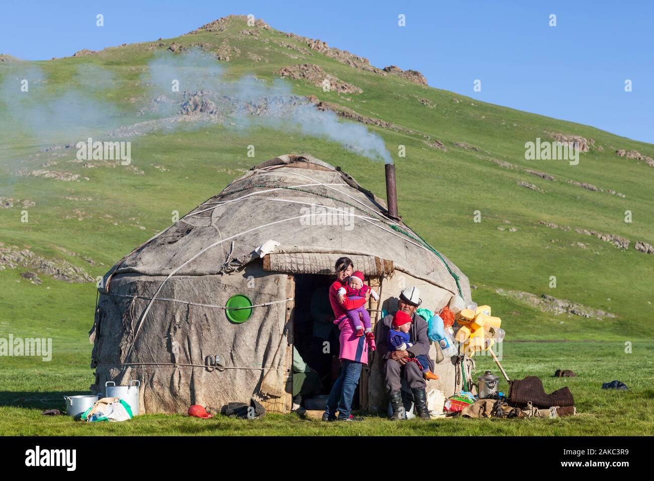 Kyrgyzstan, Naryn province, Son-Kol lake, altitude 3000m, family in ...
