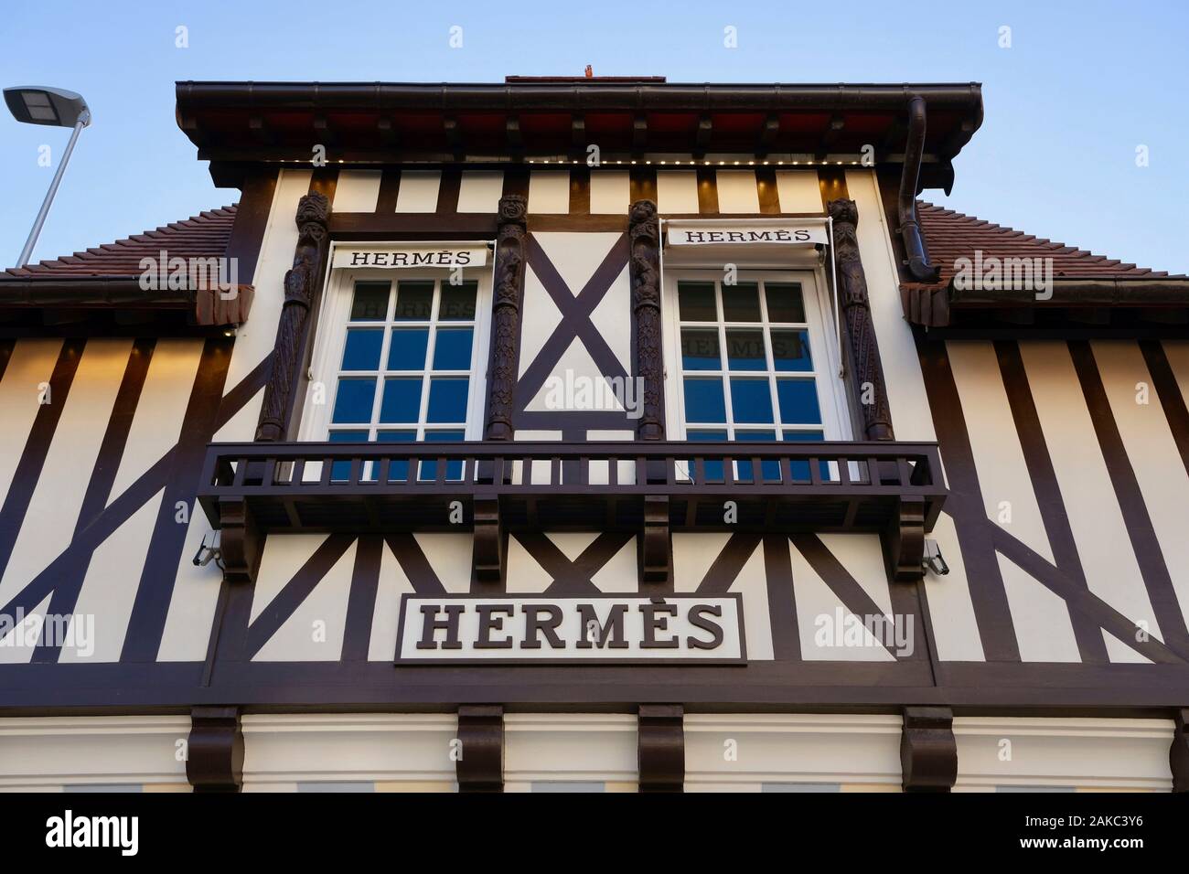 Hermes boutique france hi-res stock photography and images - Alamy