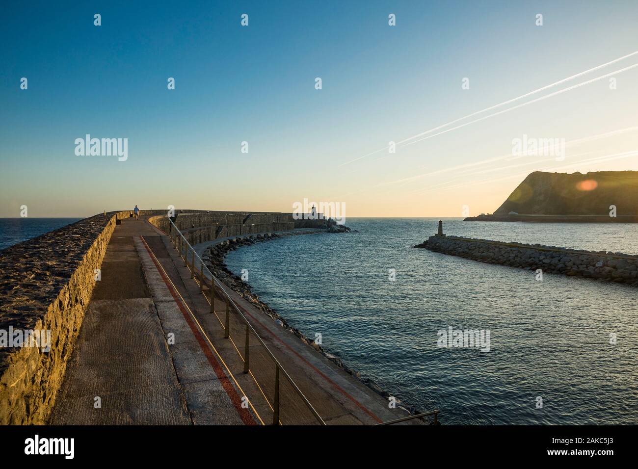 Urola river zumaia hi-res stock photography and images - Alamy