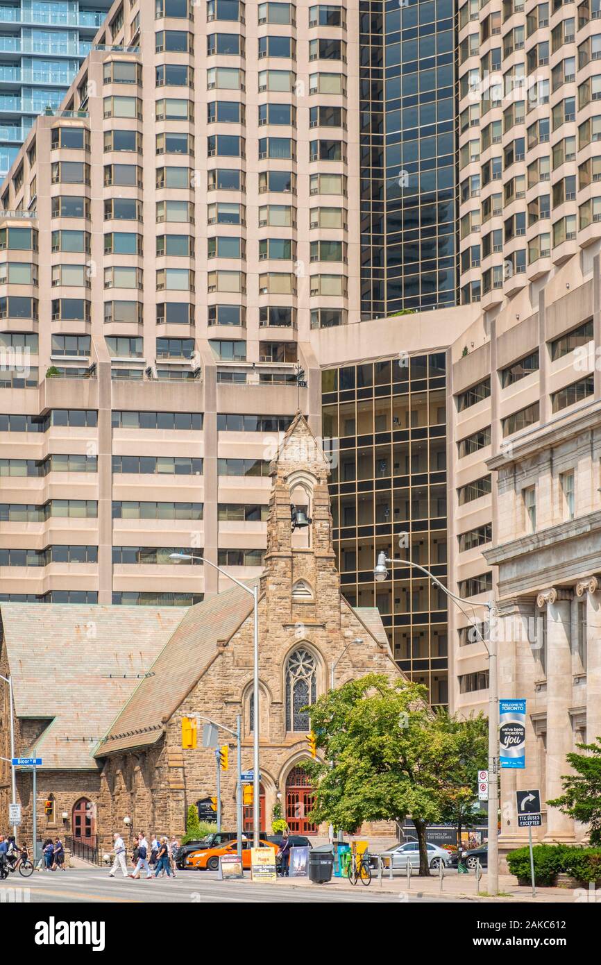 Province building hi-res stock photography and images - Alamy