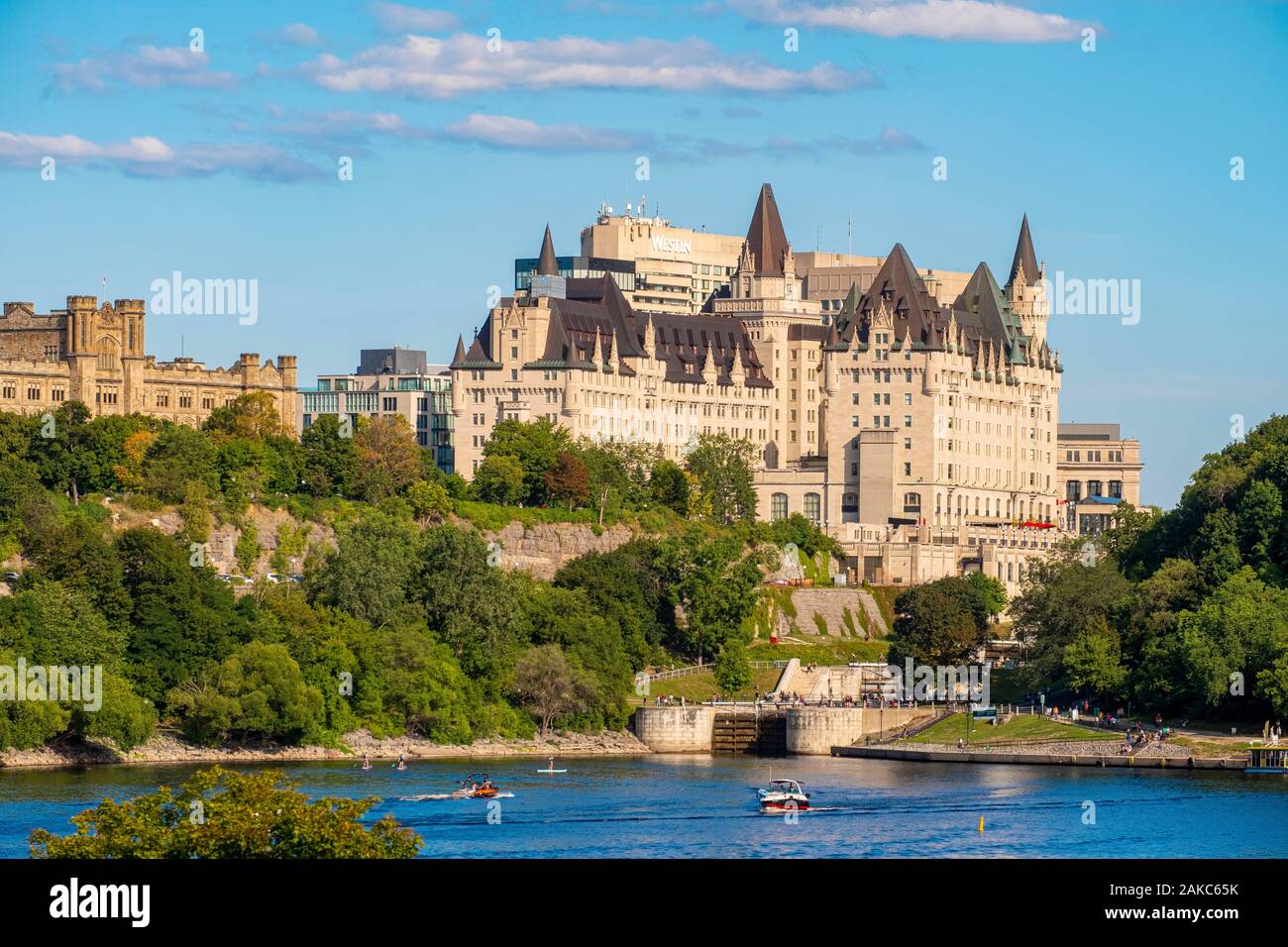 Canada, Ontario province, Ottawa, Fairmont Hotel or Laurier Castle ...