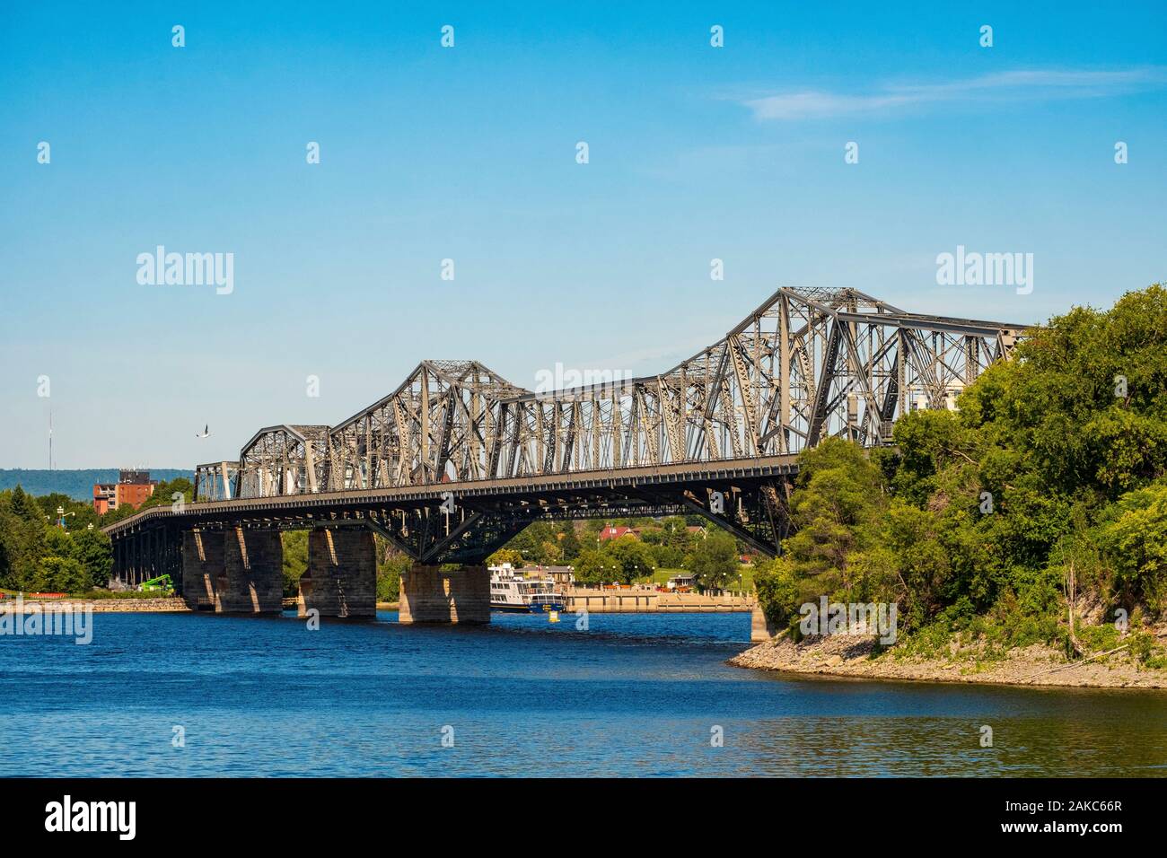 Canada, Ontario province, Ottawa, Alexandra Bridge Stock Photo - Alamy