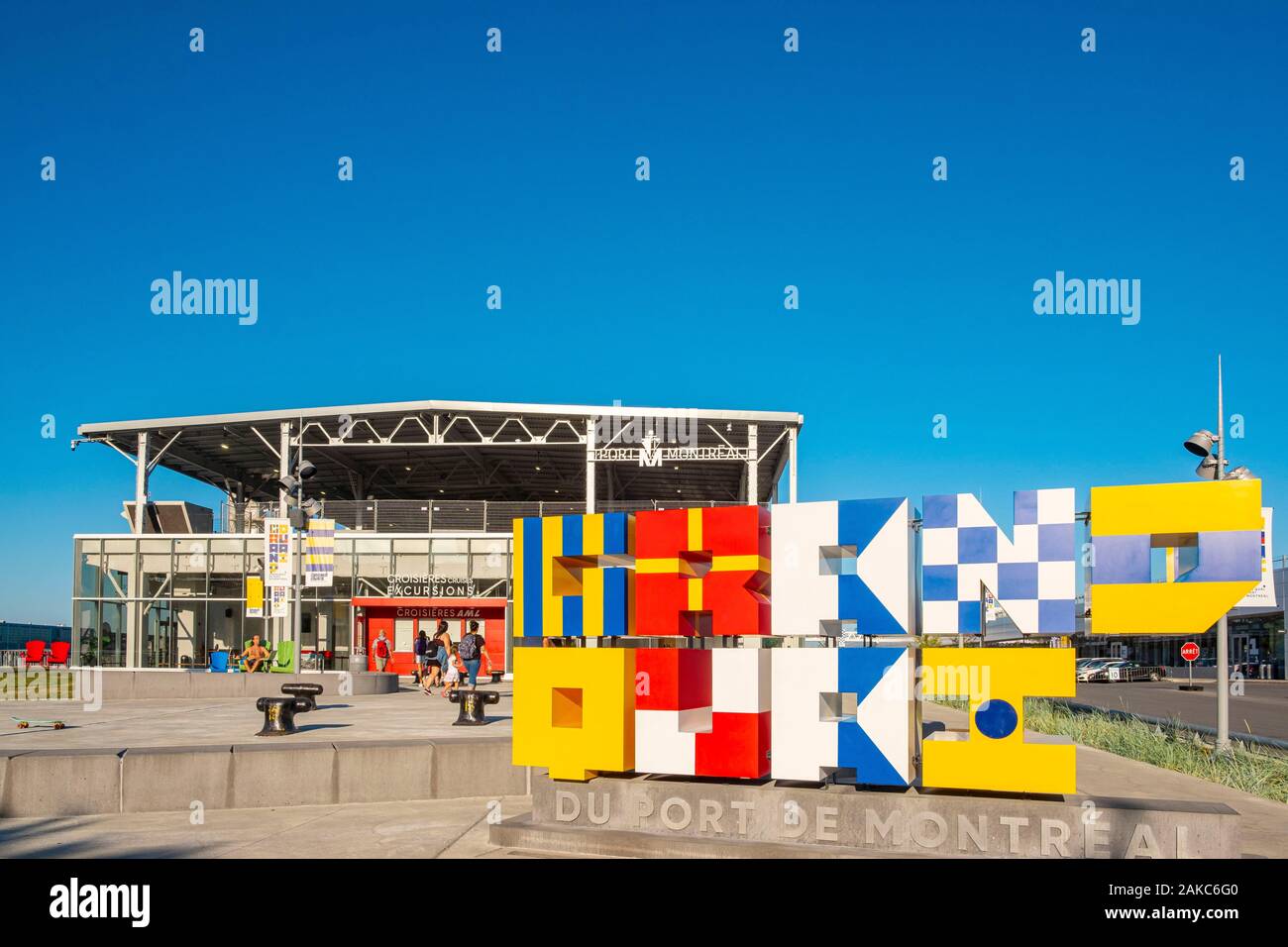 Montreal grand quay hi-res stock photography and images - Alamy