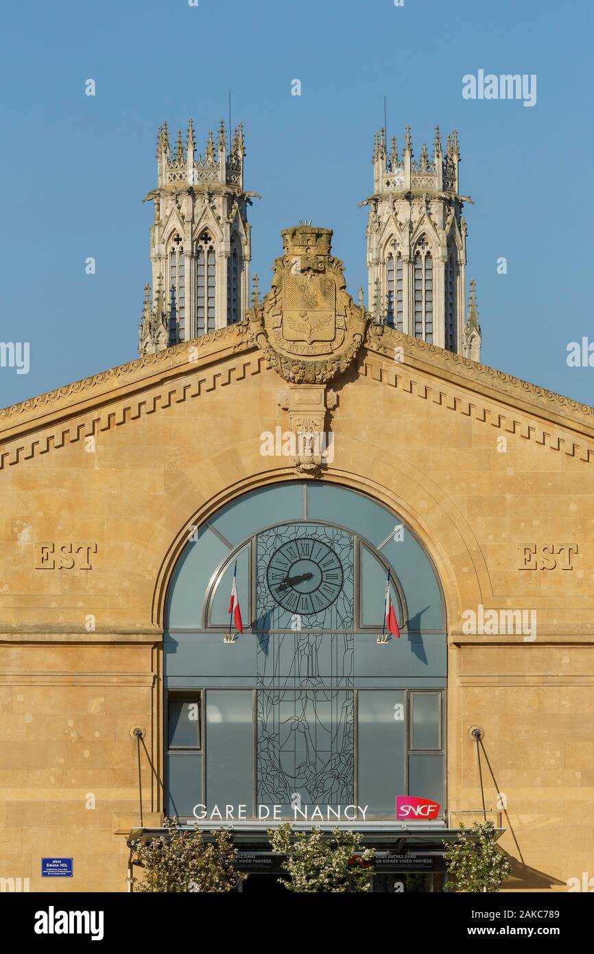 Train in france 1850 hi-res stock photography and images - Alamy