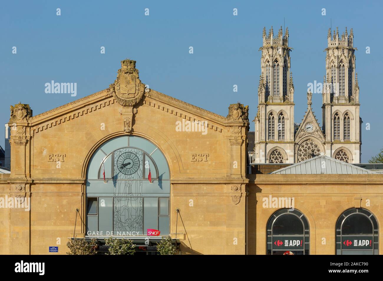 Train in france 1850 hi-res stock photography and images - Alamy