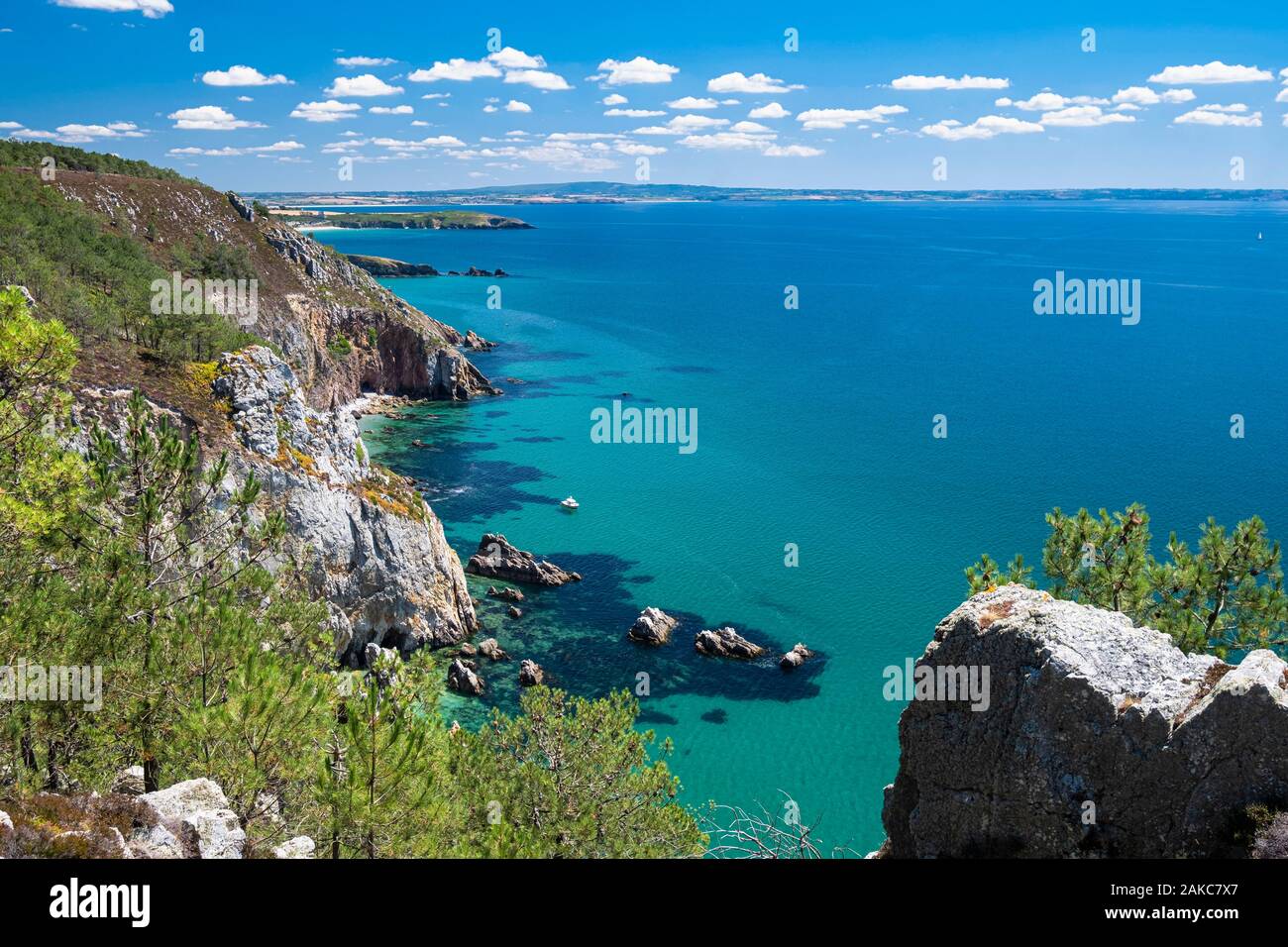 Crozon hi-res stock photography and images - Alamy
