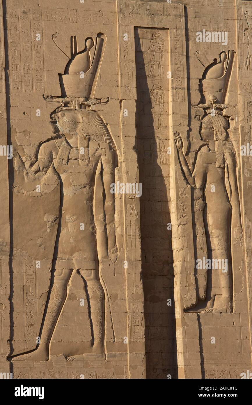 Egypt, Upper Egypt, Nile Valley, Edfu, Horus Giant, the falcon-headed ...