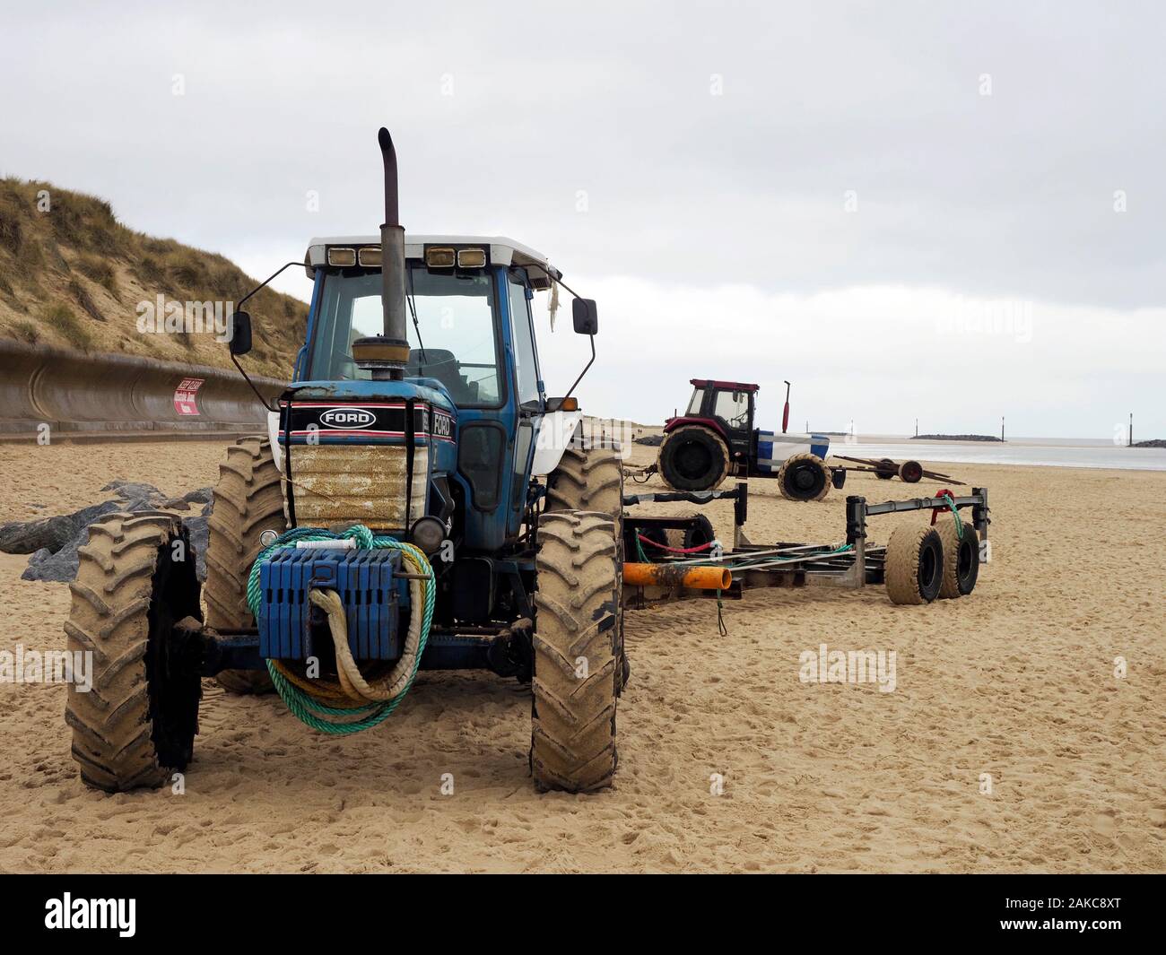 Used tractors hi-res stock photography and images - Alamy