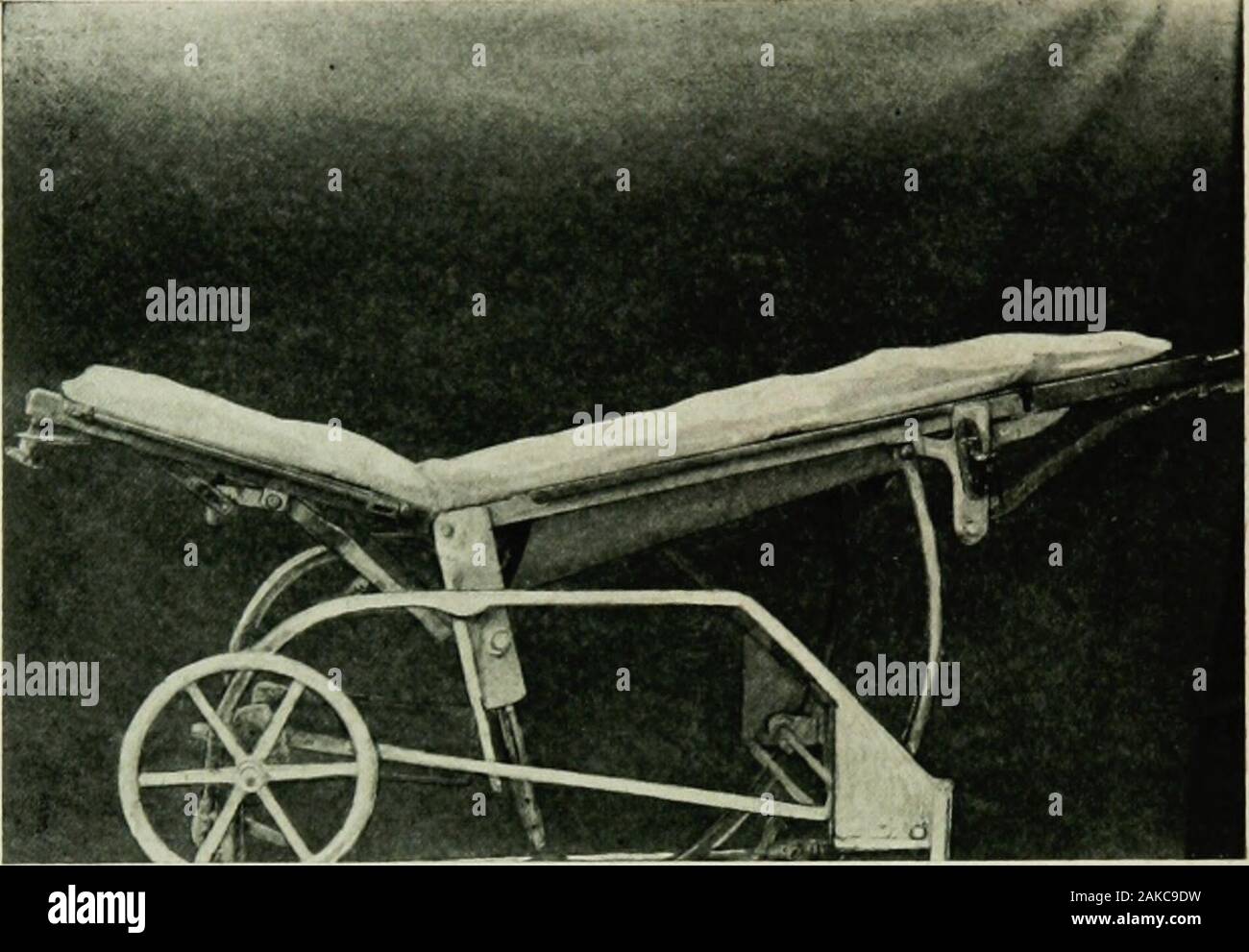 Lithotomy hi-res stock photography and images - Alamy