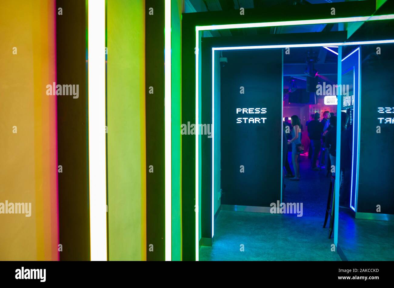 Singapore, Singapore, Nineteen80 bar recreates atmosphere of the ...