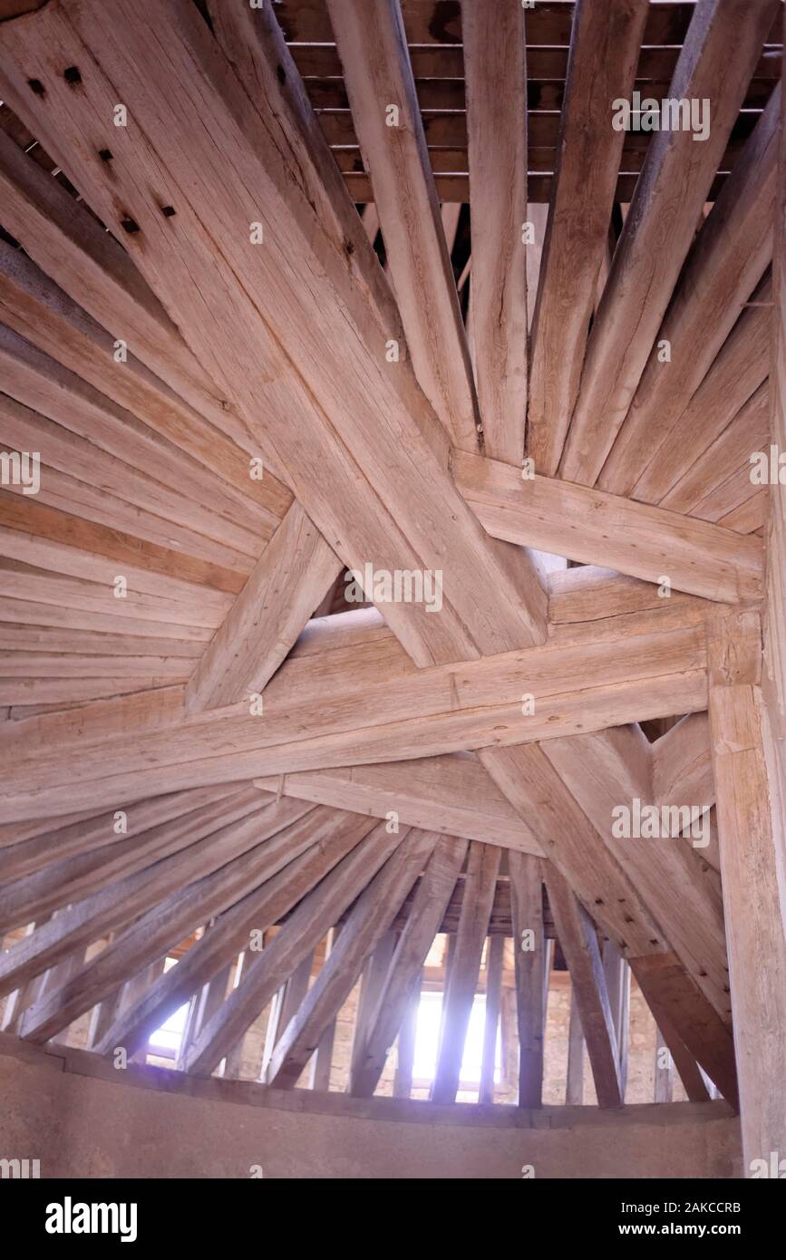 Fortress structure building hi-res stock photography and images - Alamy