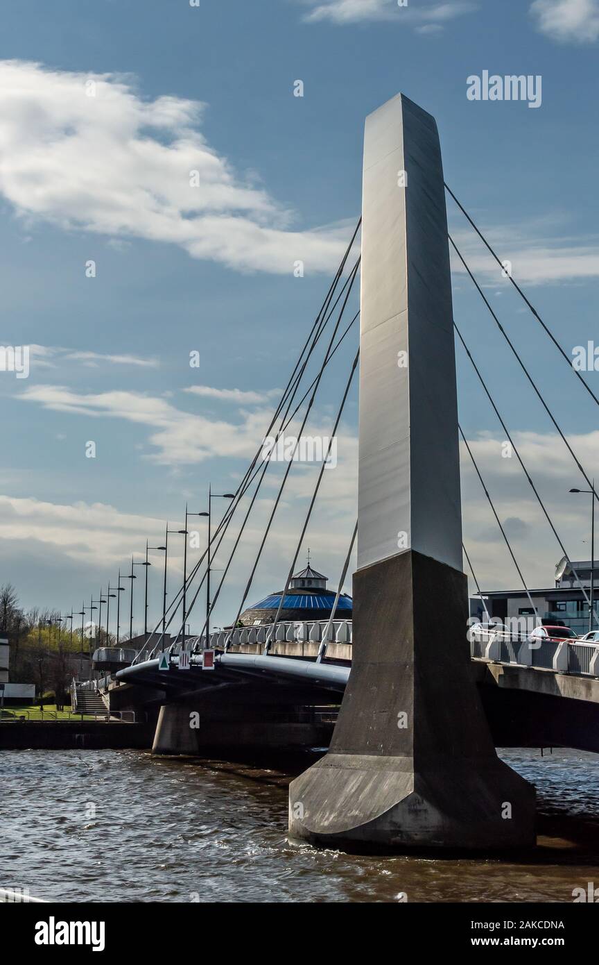 Cop26 glasgow clyde arc squinty bridge hi-res stock photography and ...