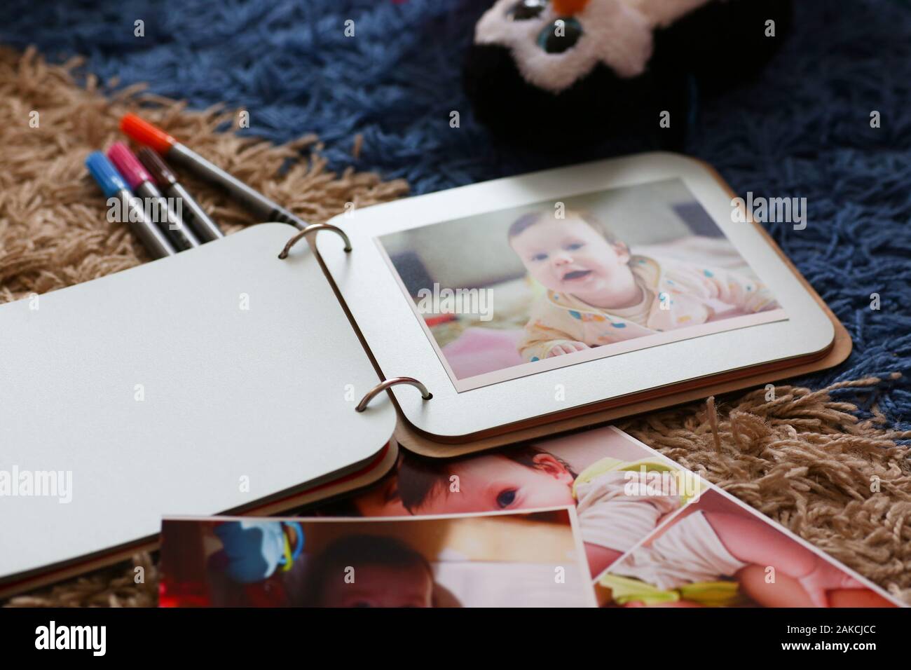 Kid frame collage element hi-res stock photography and images - Alamy
