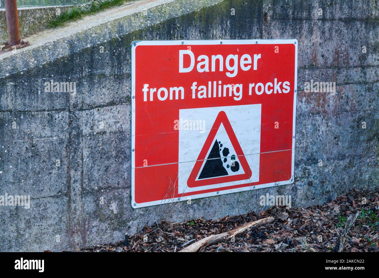 Danger warning signs of falling rocks at Staithes, North Yorkshire ...