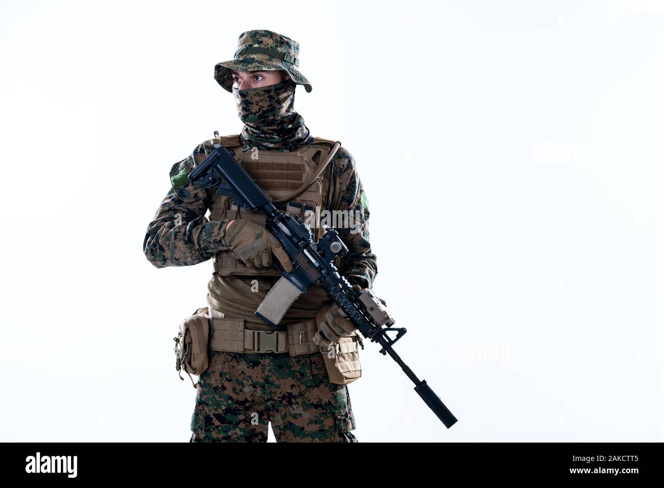 american marine corps special operations modern warfare soldier with ...