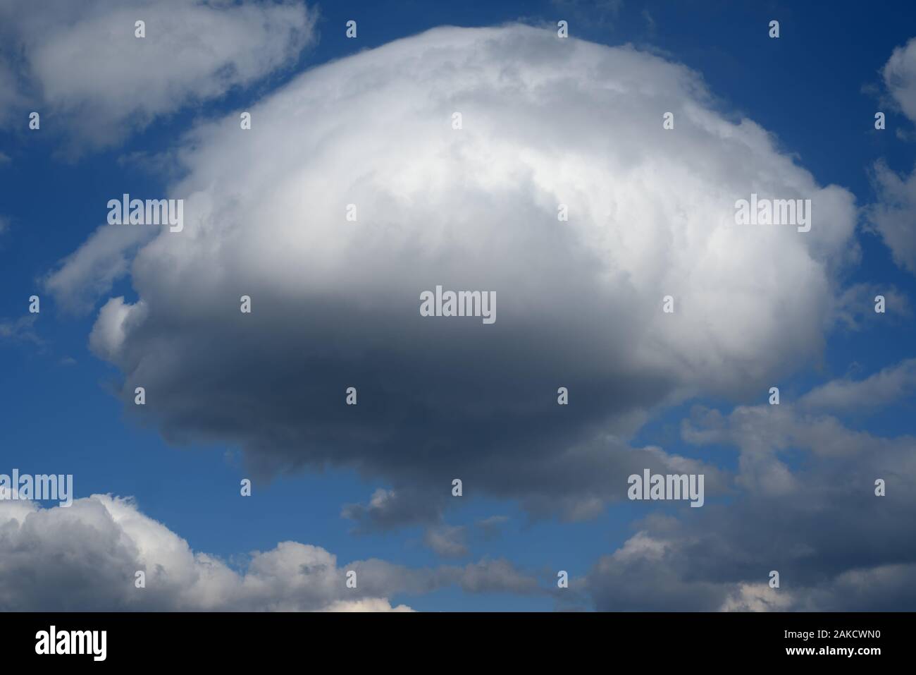 Sky cumulus hi-res stock photography and images - Alamy