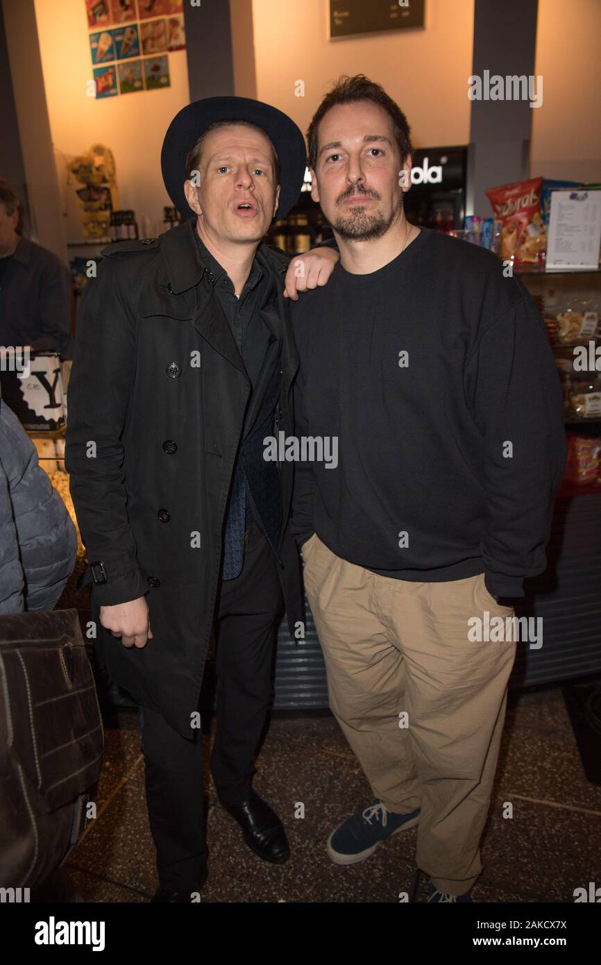 Berlin, Germany. 08th Jan, 2020. The actors Alexander Scheer (l) and ...