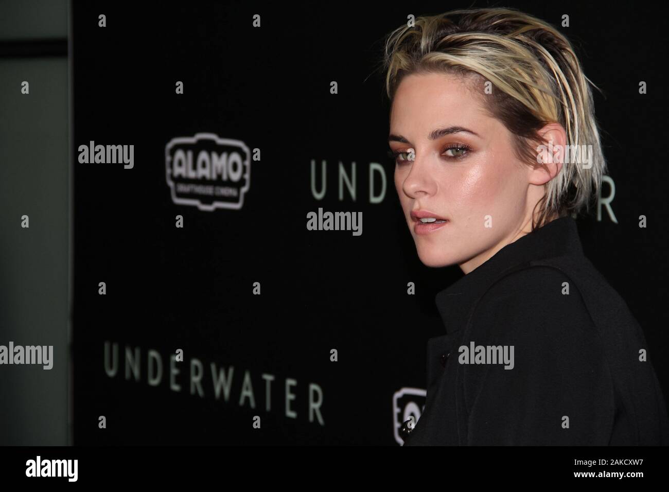 Los Angeles, USA. 07th Jan, 2020. Kristen Stewart at the 20th Century ...