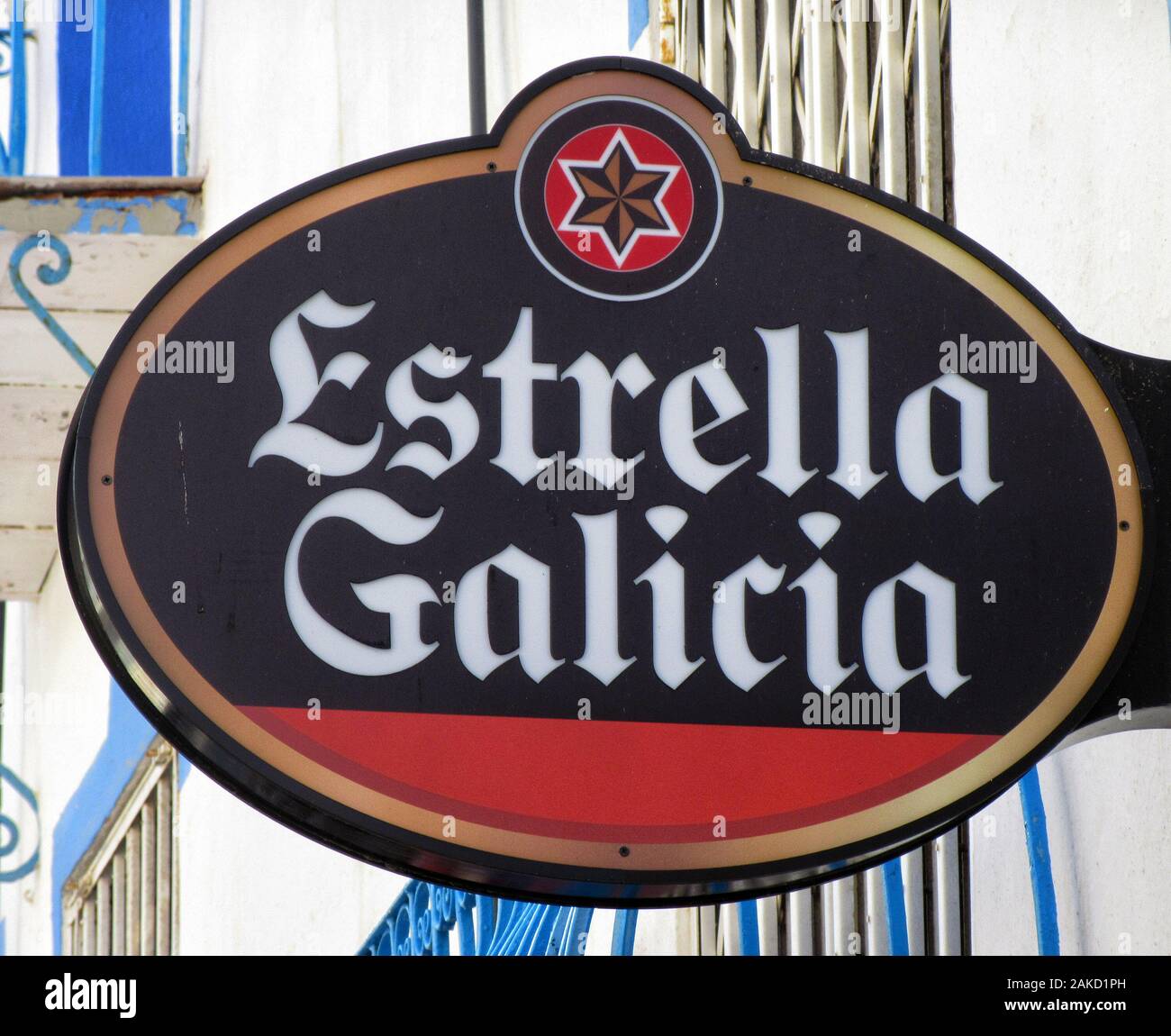 Logo estrella hi-res stock photography and images - Alamy