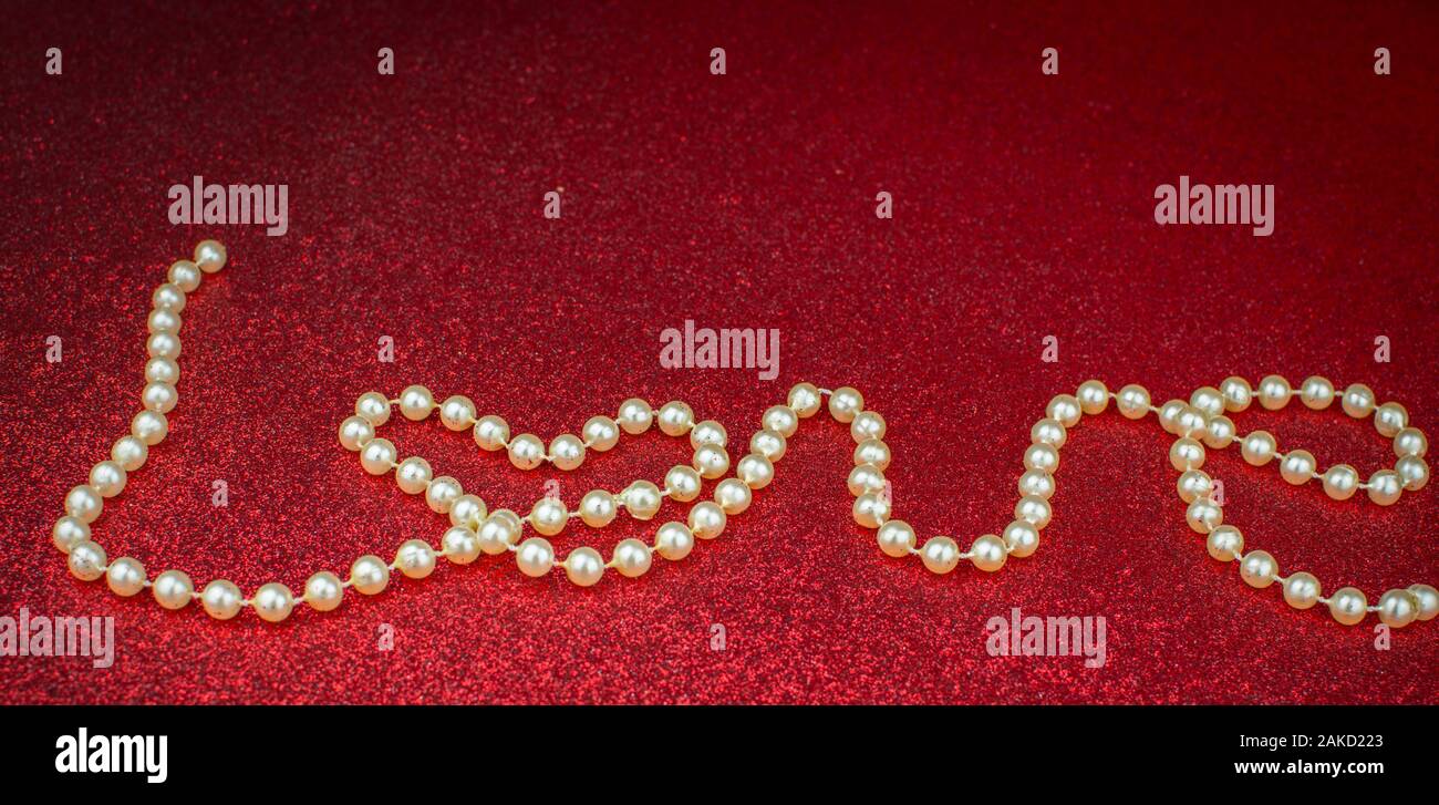 Sparkly necklace hi-res stock photography and images - Alamy